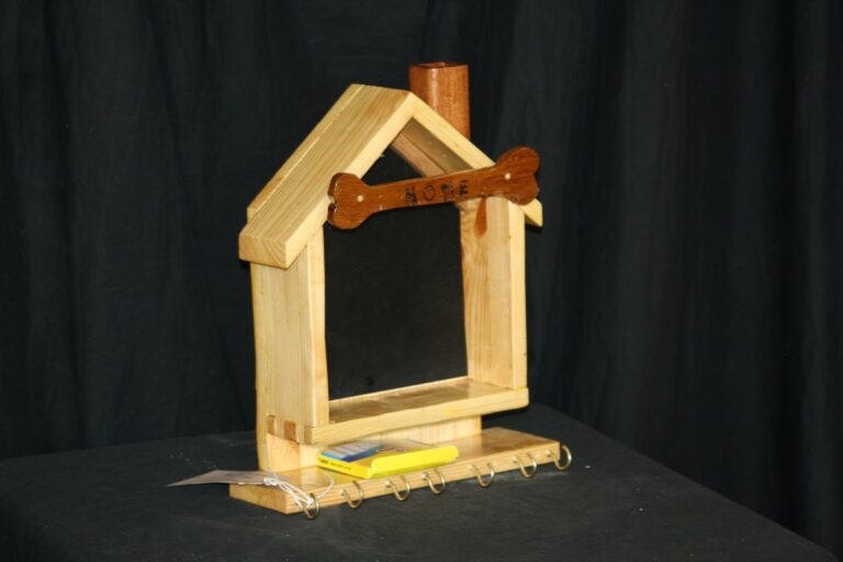 Construction Studies & Woodwork Projects – Hazelwood College